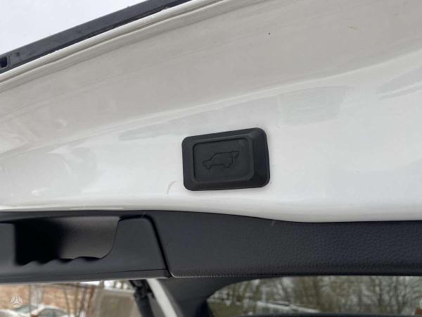 Balts Toyota RAV4 2023 Viļņa, ar dzinēja tilpumu 2.49 L un nobraukumu 196 tūkst. km par 23900 €, foto 11 vietnē AUTOMOTO.COM.LV