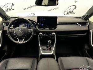 Белый Тойота РАВ 4 2023 в Авиженяй, объемом двигателя 2.50 л и пробегом 50 тыс. км за 32000 €, фото 4 на AUTOMOTO.COM.LV