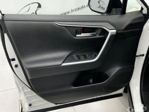 Белый Тойота РАВ 4 2023 в Авиженяй, объемом двигателя 2.50 л и пробегом 50 тыс. км за 32000 €, фото 12 на AUTOMOTO.COM.LV