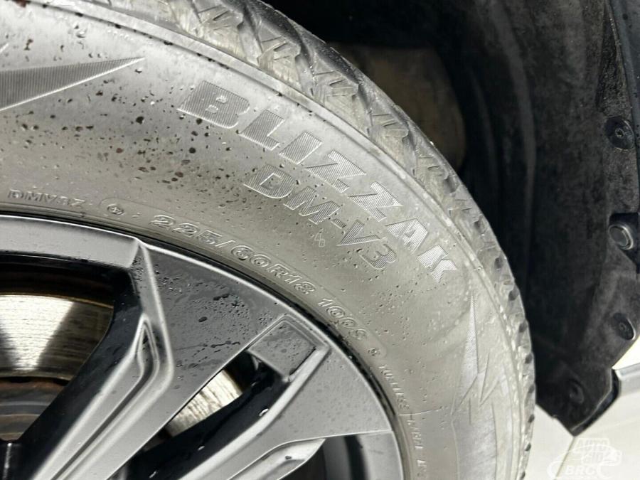 Белый Тойота РАВ 4 2023 в Авиженяй, объемом двигателя 2.50 л и пробегом 50 тыс. км за 32000 €, фото 31 на AUTOMOTO.COM.LV
