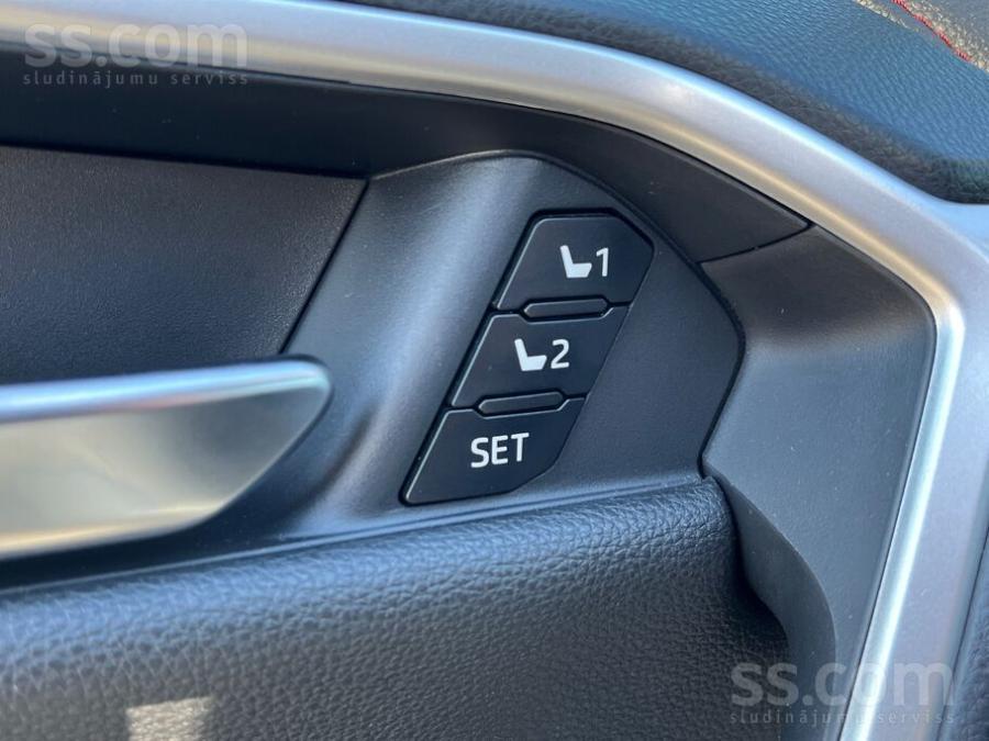 Balts Toyota RAV4 2023 Rīga, ar dzinēja tilpumu 2.50 L un nobraukumu 36 tūkst. km par 45990 €, foto 26 vietnē AUTOMOTO.COM.LV
