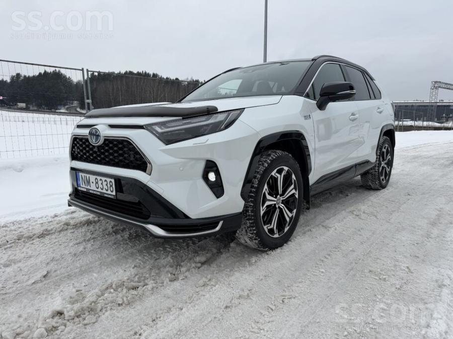 Balts Toyota RAV4 2023 Rīga, ar dzinēja tilpumu 2.50 L un nobraukumu 36 tūkst. km par 45500 €, foto 1 vietnē AUTOMOTO.COM.LV