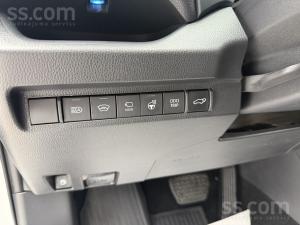 Balts Toyota RAV4 2023 Rīga, ar dzinēja tilpumu 2.50 L un nobraukumu 36 tūkst. km par 45500 €, foto 13 vietnē AUTOMOTO.COM.LV