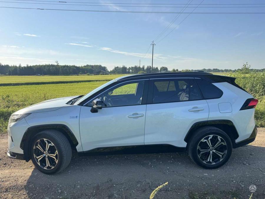 Balts Toyota RAV4 2023 Klaipėda, ar dzinēja tilpumu 2.49 L un nobraukumu 169 tūkst. km par 34999 €, foto 6 vietnē AUTOMOTO.COM.LV