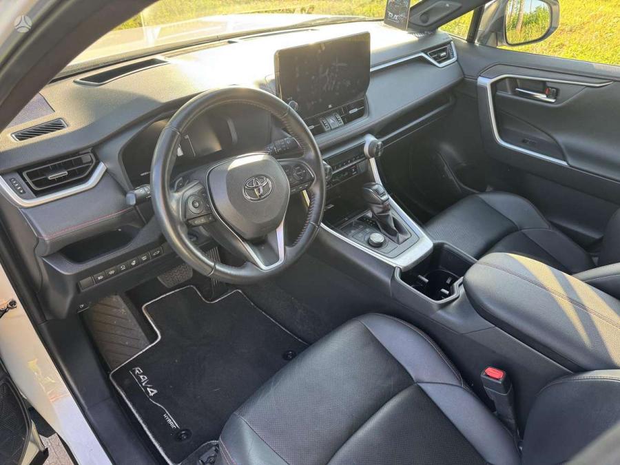 Balts Toyota RAV4 2023 Klaipėda, ar dzinēja tilpumu 2.49 L un nobraukumu 169 tūkst. km par 34999 €, foto 11 vietnē AUTOMOTO.COM.LV