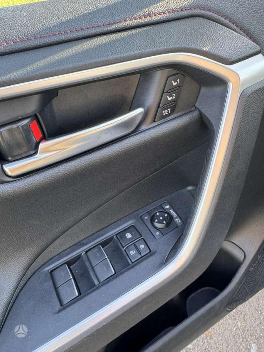 Balts Toyota RAV4 2023 Klaipėda, ar dzinēja tilpumu 2.49 L un nobraukumu 169 tūkst. km par 34999 €, foto 19 vietnē AUTOMOTO.COM.LV