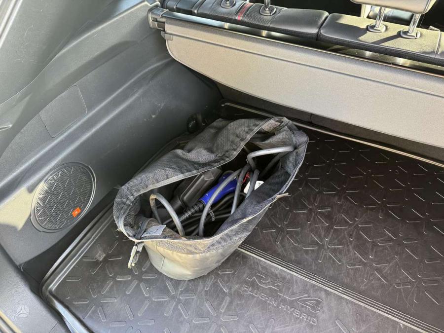 Balts Toyota RAV4 2023 Klaipėda, ar dzinēja tilpumu 2.49 L un nobraukumu 169 tūkst. km par 34999 €, foto 26 vietnē AUTOMOTO.COM.LV