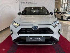 Balts Toyota RAV4 2023 Šauļi, ar dzinēja tilpumu 2.49 L un nobraukumu 50 tūkst. km par 34900 €, foto 4 vietnē AUTOMOTO.COM.LV
