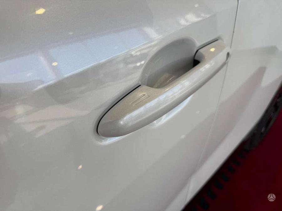 Balts Toyota RAV4 2023 Šauļi, ar dzinēja tilpumu 2.49 L un nobraukumu 50 tūkst. km par 34900 €, foto 12 vietnē AUTOMOTO.COM.LV