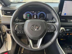 Balts Toyota RAV4 2023 Šauļi, ar dzinēja tilpumu 2.49 L un nobraukumu 50 tūkst. km par 34900 €, foto 16 vietnē AUTOMOTO.COM.LV