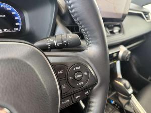 Balts Toyota RAV4 2023 Šauļi, ar dzinēja tilpumu 2.49 L un nobraukumu 50 tūkst. km par 34900 €, foto 19 vietnē AUTOMOTO.COM.LV