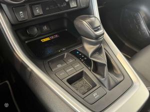 Balts Toyota RAV4 2023 Šauļi, ar dzinēja tilpumu 2.49 L un nobraukumu 50 tūkst. km par 34900 €, foto 25 vietnē AUTOMOTO.COM.LV