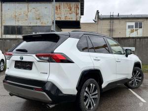 Balts Toyota RAV4 2023 Viļņa, ar dzinēja tilpumu 2.49 L un nobraukumu 196 tūkst. km par 26900 €, foto 10 vietnē AUTOMOTO.COM.LV