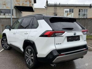 Balts Toyota RAV4 2023 Viļņa, ar dzinēja tilpumu 2.49 L un nobraukumu 196 tūkst. km par 26900 €, foto 12 vietnē AUTOMOTO.COM.LV