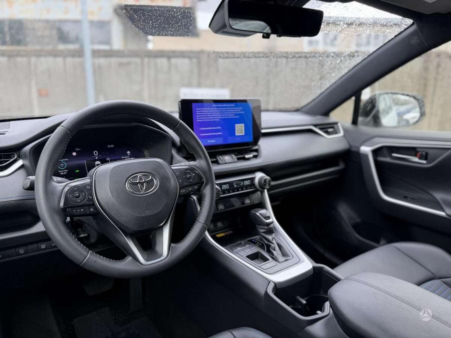 Balts Toyota RAV4 2023 Viļņa, ar dzinēja tilpumu 2.49 L un nobraukumu 196 tūkst. km par 26900 €, foto 16 vietnē AUTOMOTO.COM.LV