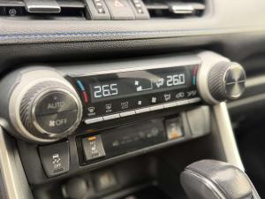 Balts Toyota RAV4 2023 Viļņa, ar dzinēja tilpumu 2.49 L un nobraukumu 196 tūkst. km par 26900 €, foto 23 vietnē AUTOMOTO.COM.LV