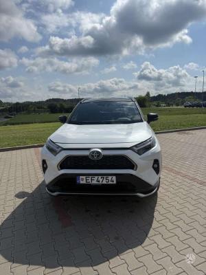 Белый Тойота РАВ 4 2023 в Вильнюс, объемом двигателя 2.49 л и пробегом 170 тыс. км за 34200 €, фото 3 на AUTOMOTO.COM.LV