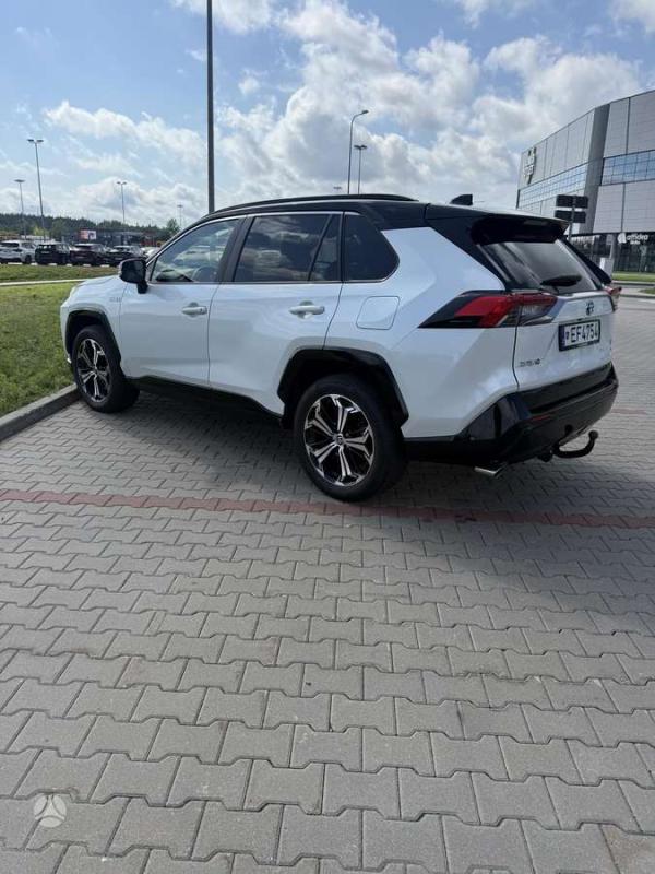 Balts Toyota RAV4 2023 Viļņa, ar dzinēja tilpumu 2.49 L un nobraukumu 170 tūkst. km par 34200 €, foto 7 vietnē AUTOMOTO.COM.LV