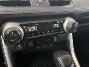 Белый Тойота РАВ 4 2023 в Вильнюс, объемом двигателя 2.49 л и пробегом 184 тыс. км за 28999 €, фото 20 на AUTOMOTO.COM.LV
