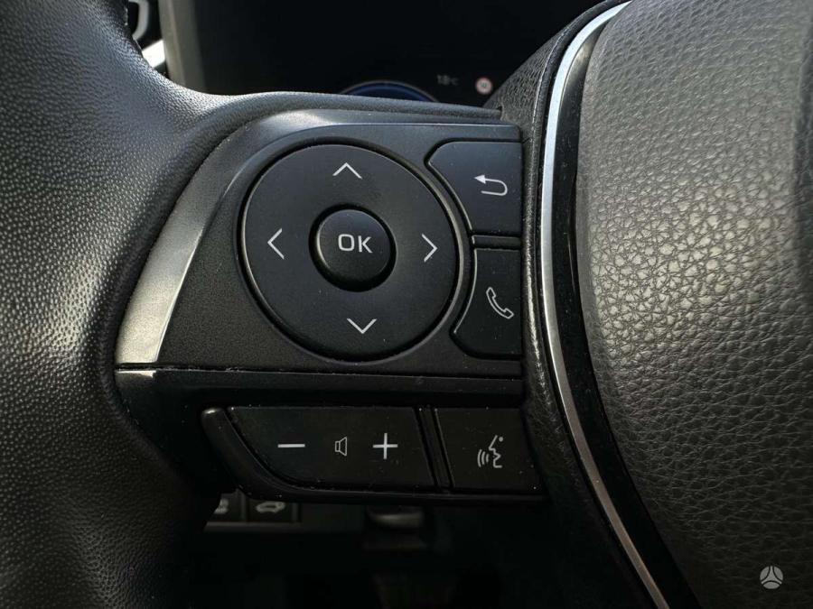 Balts Toyota RAV4 2023 Viļņa, ar dzinēja tilpumu 2.50 L un nobraukumu 151 tūkst. km par 29950 €, foto 10 vietnē AUTOMOTO.COM.LV
