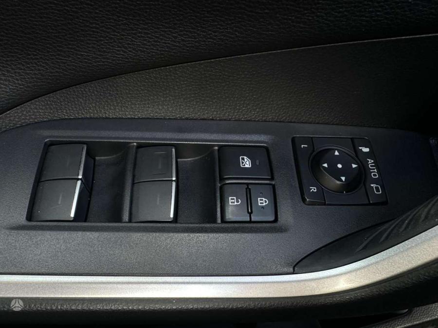 Balts Toyota RAV4 2023 Viļņa, ar dzinēja tilpumu 2.50 L un nobraukumu 151 tūkst. km par 29950 €, foto 23 vietnē AUTOMOTO.COM.LV
