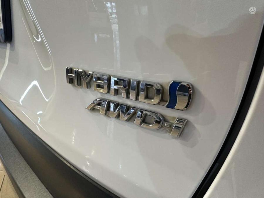 Balts Toyota RAV4 2023 Viļņa, ar dzinēja tilpumu 2.50 L un nobraukumu 151 tūkst. km par 29950 €, foto 27 vietnē AUTOMOTO.COM.LV