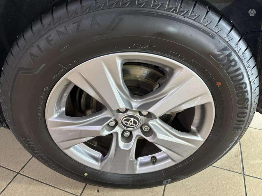 Balts Toyota RAV4 2023 Viļņa, ar dzinēja tilpumu 2.50 L un nobraukumu 151 tūkst. km par 29950 €, foto 29 vietnē AUTOMOTO.COM.LV