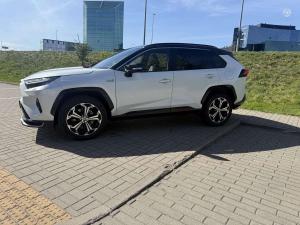Balts Toyota RAV4 2023 Viļņa, ar dzinēja tilpumu 2.49 L un nobraukumu 171 tūkst. km par 33100 €, foto 3 vietnē AUTOMOTO.COM.LV