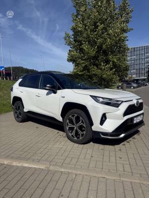 Balts Toyota RAV4 2023 Viļņa, ar dzinēja tilpumu 2.49 L un nobraukumu 171 tūkst. km par 33100 €, foto 4 vietnē AUTOMOTO.COM.LV