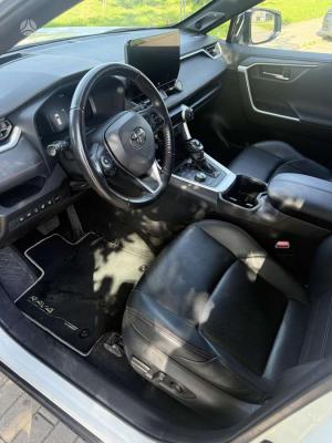 Balts Toyota RAV4 2023 Viļņa, ar dzinēja tilpumu 2.49 L un nobraukumu 171 tūkst. km par 33100 €, foto 8 vietnē AUTOMOTO.COM.LV