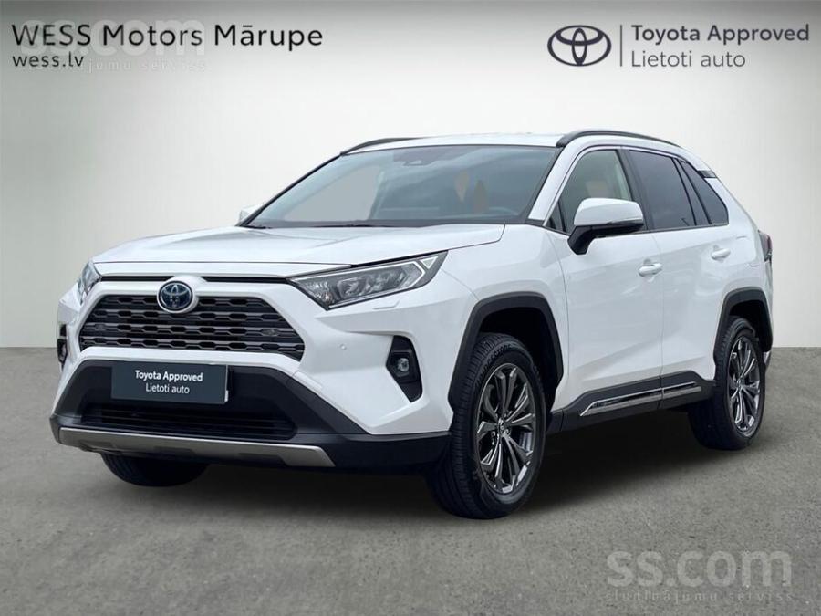 Balts Toyota RAV4 2023 Rīga, ar dzinēja tilpumu 2.50 L un nobraukumu 45 tūkst. km par 36990 €, foto 1 vietnē AUTOMOTO.COM.LV