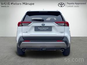 Balts Toyota RAV4 2023 Rīga, ar dzinēja tilpumu 2.50 L un nobraukumu 45 tūkst. km par 36990 €, foto 5 vietnē AUTOMOTO.COM.LV