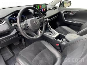Balts Toyota RAV4 2023 Rīga, ar dzinēja tilpumu 2.50 L un nobraukumu 45 tūkst. km par 36990 €, foto 12 vietnē AUTOMOTO.COM.LV