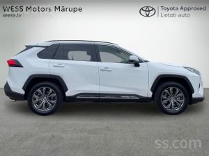 Balts Toyota RAV4 2023 Rīga, ar dzinēja tilpumu 2.50 L un nobraukumu 45 tūkst. km par 36990 €, foto 17 vietnē AUTOMOTO.COM.LV