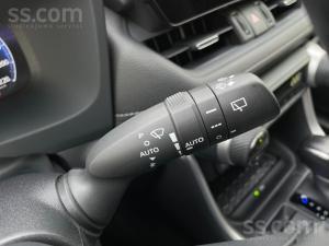 Balts Toyota RAV4 2023 Rīga, ar dzinēja tilpumu 2.50 L un nobraukumu 45 tūkst. km par 36990 €, foto 25 vietnē AUTOMOTO.COM.LV