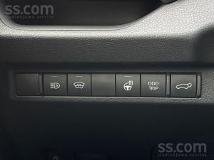 Balts Toyota RAV4 2023 Rīga, ar dzinēja tilpumu 2.50 L un nobraukumu 45 tūkst. km par 36990 €, foto 27 vietnē AUTOMOTO.COM.LV