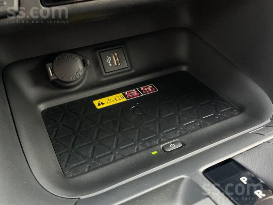 Balts Toyota RAV4 2023 Rīga, ar dzinēja tilpumu 2.50 L un nobraukumu 45 tūkst. km par 36990 €, foto 32 vietnē AUTOMOTO.COM.LV