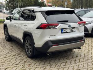 Balts Toyota RAV4 2023 Rīga, ar dzinēja tilpumu 2.50 L un nobraukumu 52 tūkst. km par 29850 €, foto 4 vietnē AUTOMOTO.COM.LV