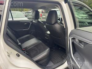 Balts Toyota RAV4 2023 Rīga, ar dzinēja tilpumu 2.50 L un nobraukumu 52 tūkst. km par 29850 €, foto 8 vietnē AUTOMOTO.COM.LV