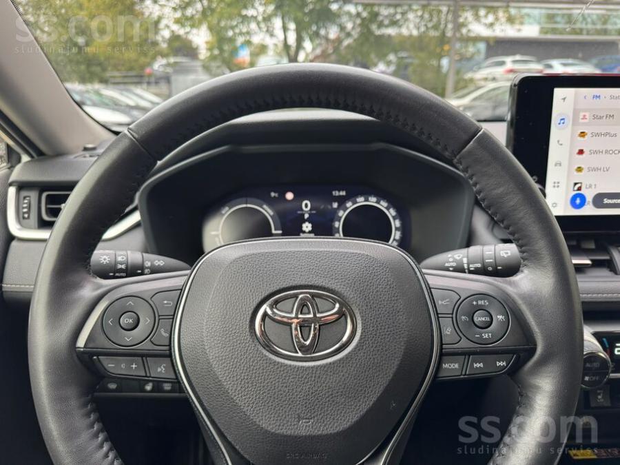 Balts Toyota RAV4 2023 Rīga, ar dzinēja tilpumu 2.50 L un nobraukumu 52 tūkst. km par 29850 €, foto 10 vietnē AUTOMOTO.COM.LV