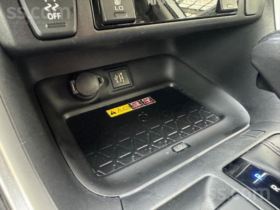 Balts Toyota RAV4 2023 Rīga, ar dzinēja tilpumu 2.50 L un nobraukumu 52 tūkst. km par 29850 €, foto 15 vietnē AUTOMOTO.COM.LV