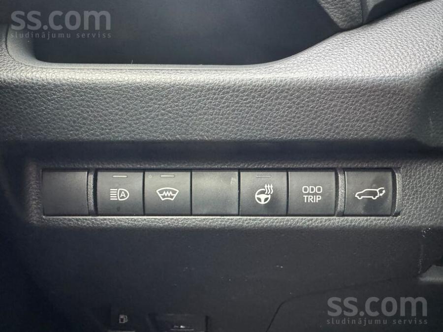 Balts Toyota RAV4 2023 Rīga, ar dzinēja tilpumu 2.50 L un nobraukumu 52 tūkst. km par 29850 €, foto 16 vietnē AUTOMOTO.COM.LV