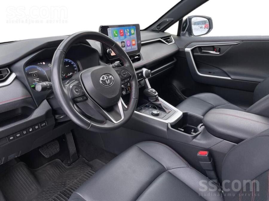 Balts Toyota RAV4 2024 Rīga, ar dzinēja tilpumu 2.50 L un nobraukumu 110 tūkst. km par 45990 €, foto 11 vietnē AUTOMOTO.COM.LV