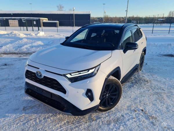 Balts Toyota RAV4 2024 Prienai, ar dzinēja tilpumu 2.50 L un nobraukumu 14 tūkst. km par 32500 €, foto 1 vietnē AUTOMOTO.COM.LV
