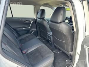 Balts Toyota RAV4 2024 Rīga, ar dzinēja tilpumu 2.50 L un nobraukumu 11 tūkst. km par 37990 €, foto 8 vietnē AUTOMOTO.COM.LV
