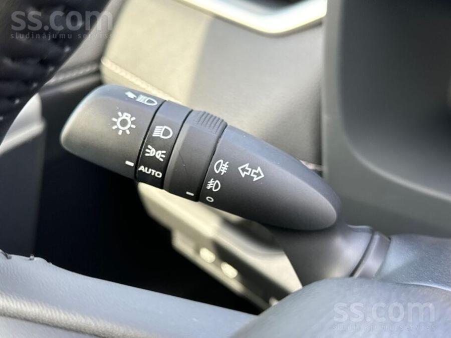 Balts Toyota RAV4 2024 Rīga, ar dzinēja tilpumu 2.50 L un nobraukumu 11 tūkst. km par 37990 €, foto 24 vietnē AUTOMOTO.COM.LV