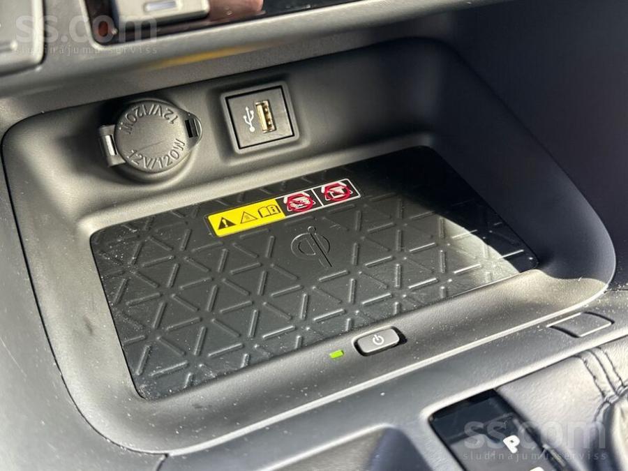 Balts Toyota RAV4 2024 Rīga, ar dzinēja tilpumu 2.50 L un nobraukumu 11 tūkst. km par 37990 €, foto 28 vietnē AUTOMOTO.COM.LV