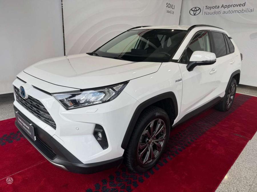 Balts Toyota RAV4 2024 Šauļi, ar dzinēja tilpumu 2.49 L un nobraukumu 103 tūkst. km par 32900 €, foto 1 vietnē AUTOMOTO.COM.LV