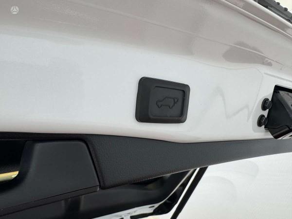 Balts Toyota RAV4 2024 Šauļi, ar dzinēja tilpumu 2.49 L un nobraukumu 103 tūkst. km par 32900 €, foto 7 vietnē AUTOMOTO.COM.LV