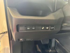 Balts Toyota RAV4 2024 Šauļi, ar dzinēja tilpumu 2.49 L un nobraukumu 103 tūkst. km par 32900 €, foto 14 vietnē AUTOMOTO.COM.LV